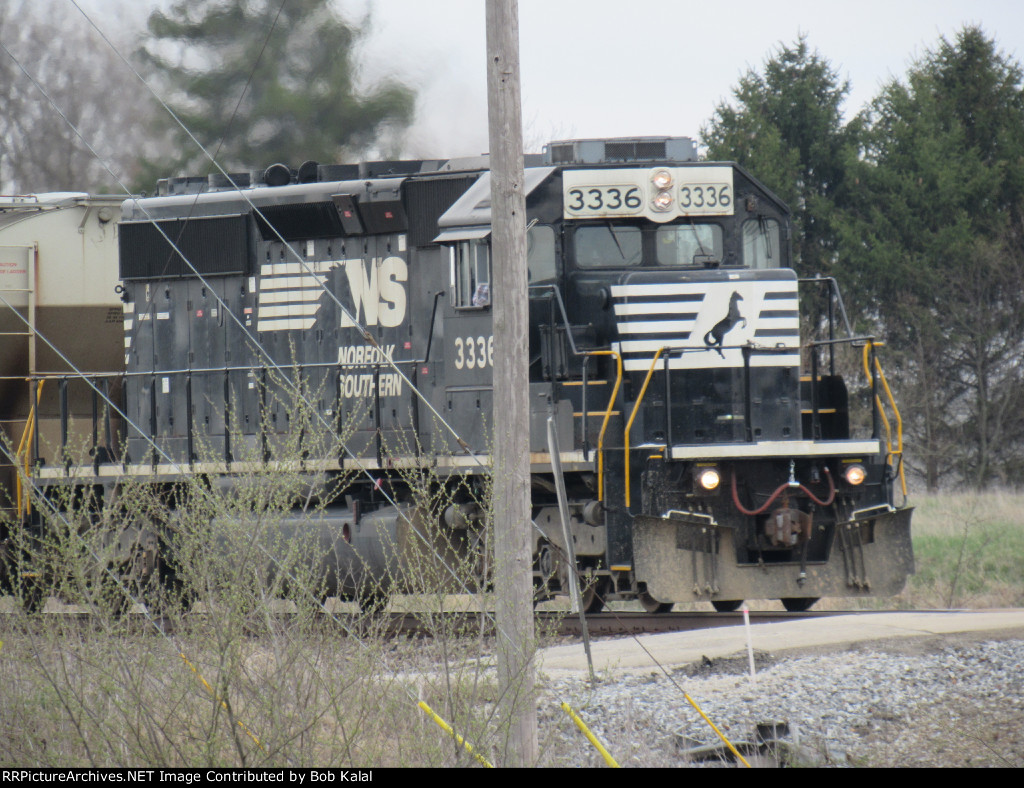 NS 3336 Local Westbound towards Sidney